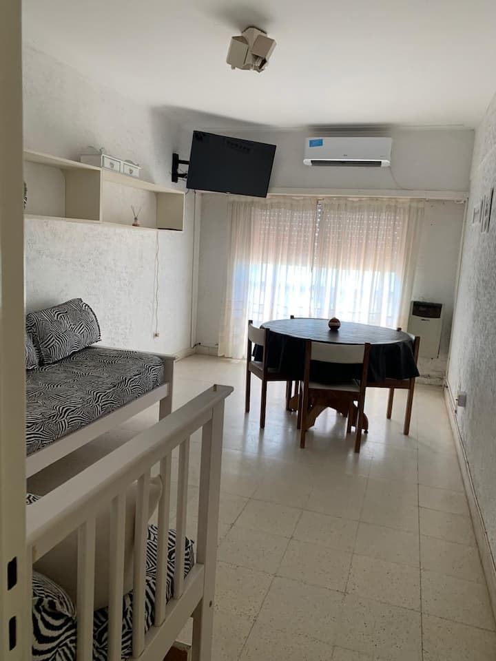 Departamento Frente Al Mar, Excelente Ubicación - Miramar