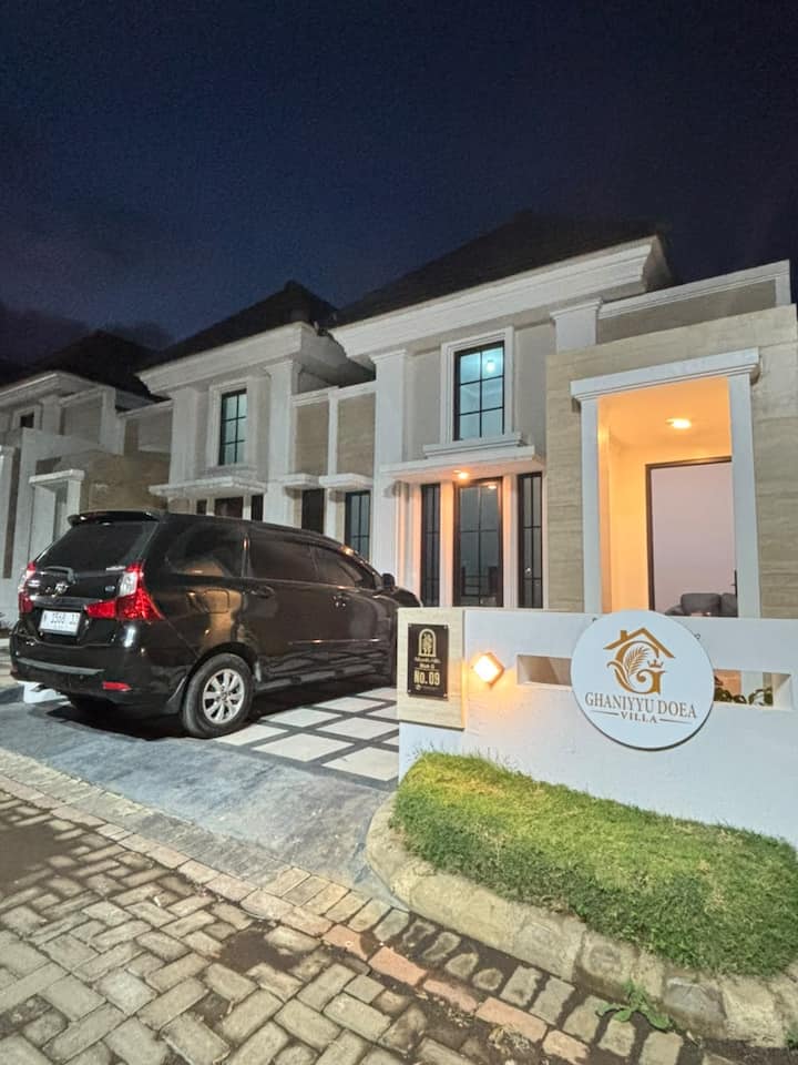 Villa Ghaniyyu Doea Batu Malang - Australia