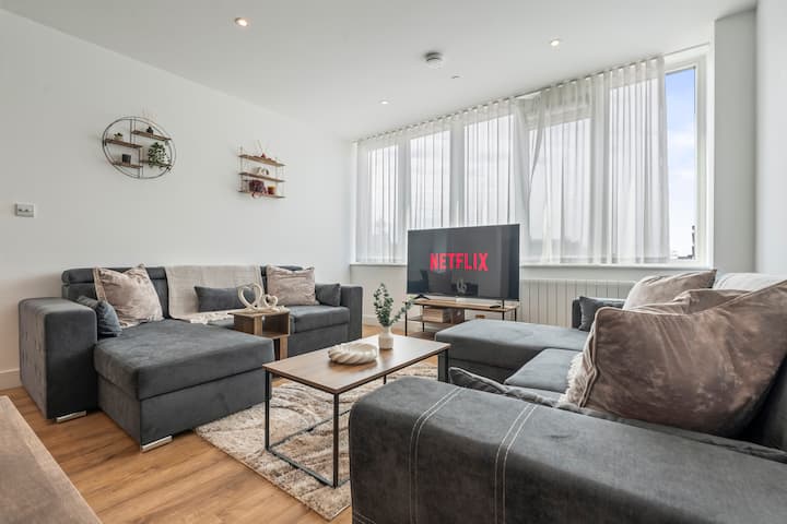 Stylish 1br Flat | Sleeps 6 | Heathrow | Parking - ハウンズロー