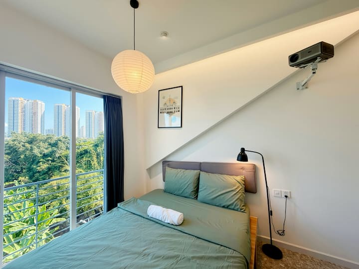 Private Villa Apt Lake View C404 @ Cozinema - Vietnam