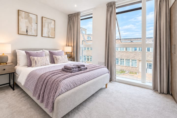 Monthly Rate | 4-br Finsbury Park Flat W/ Balcony - London