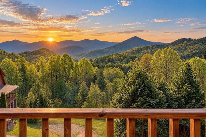 Hot Tub  Fire Pit  Mountain Sunsets - Hiawassee, GA