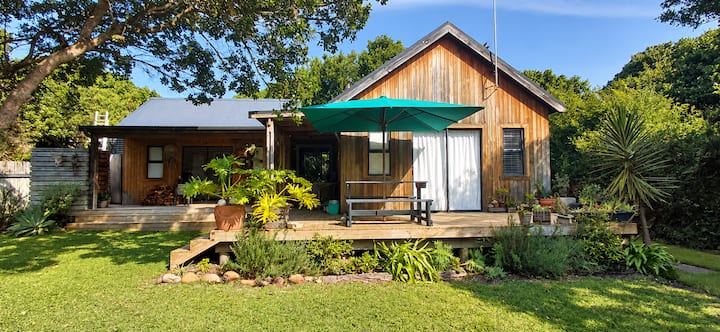Milkwood Garden Cottage - 5 Min Walk To The Beach! - Keurboomstrand