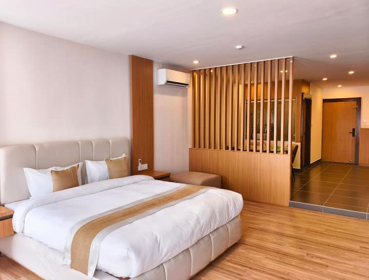 Spacious Studio With Kitchen | 5 Min To Thamel - Kathmandu