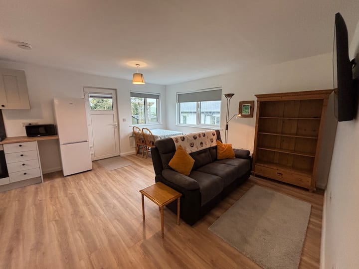 Dubhín @ Honeyblue Detached 3bed House - Castlebar