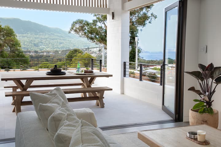 Sunlit Beach House, 5 Min To Mccauleys Beach - Bulli