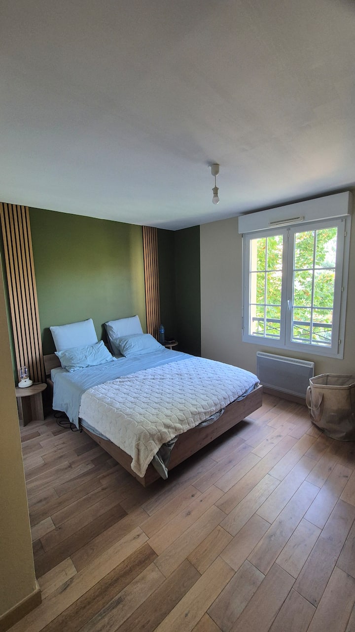 Chambre Cosy Et Lumineuse - Lieusaint