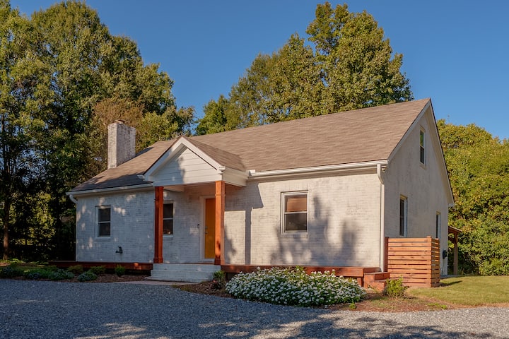 Charming Brick Ranch With Beautiful Patio - Rock Hill, SC