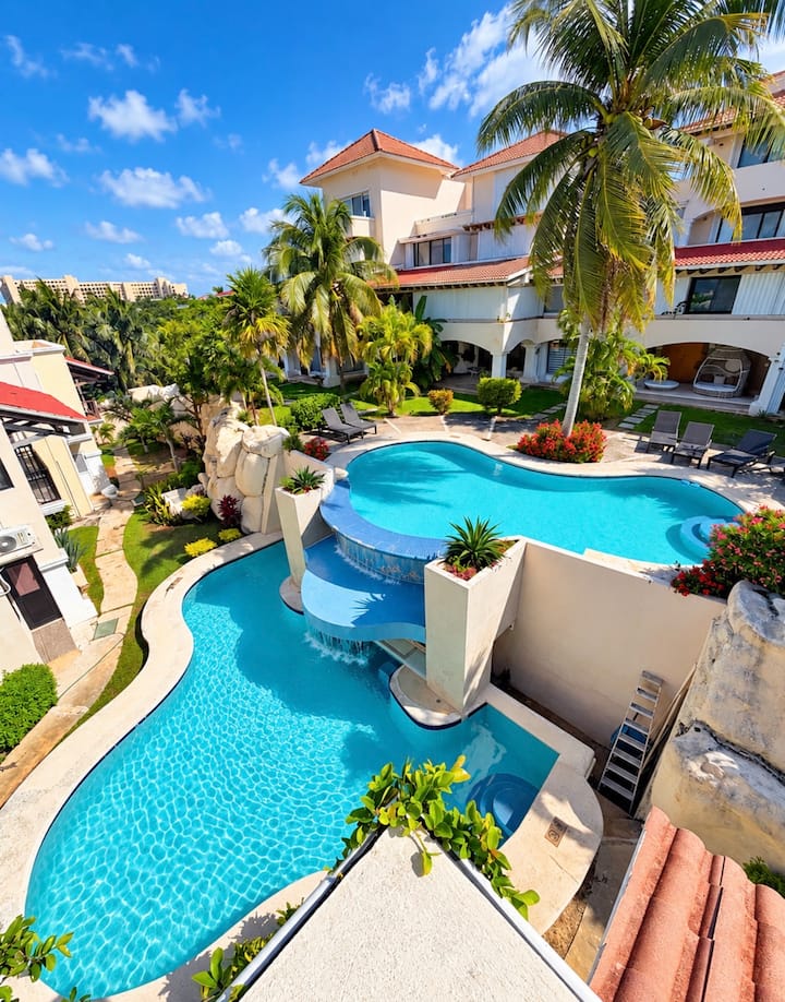 Casa Alado De La Playa En Zona Hotelera Alo - Cancún