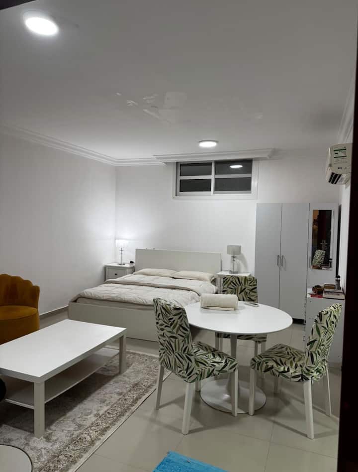 Comfortable & Quiet Studio - Abu Dhabi