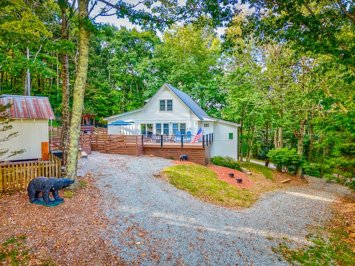Peaceful Mountain Retreat W/hot Tub And Epic Views - Boone, NC