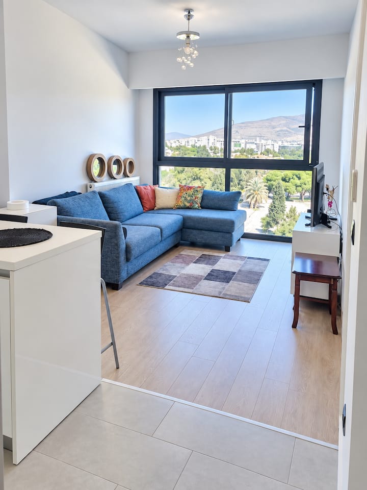 Lüks Ve Konforlu 1+1 Prestijli Site Içerisinde - Bornova