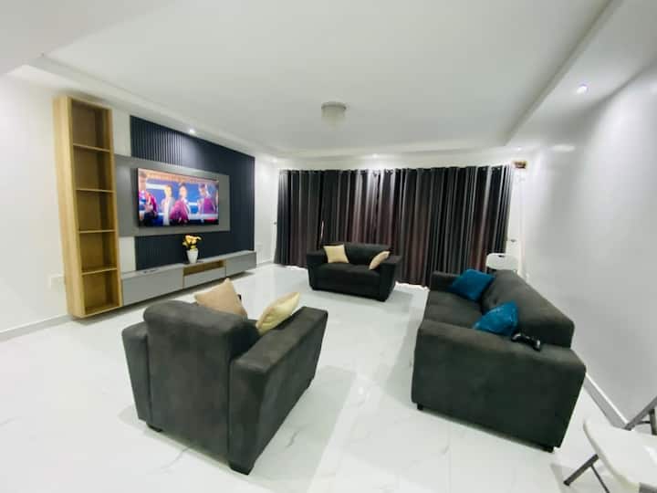 Mews Guest House _ Modern, Peaceful Bulawayo Stay - Zimbabwe