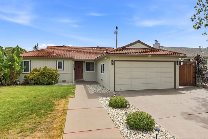 Cozy House For Work And Fun W/parking, Prime Loc - Santa Clara
