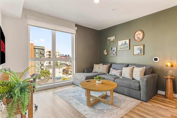 Chic & Trendy 2bd In K-town + Free Parking, Rooftp - Hollywood, CA