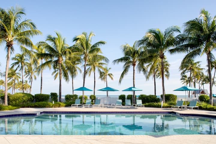 Waterview Villa W/ Full Kitchen & Beach Access - Marathon, FL