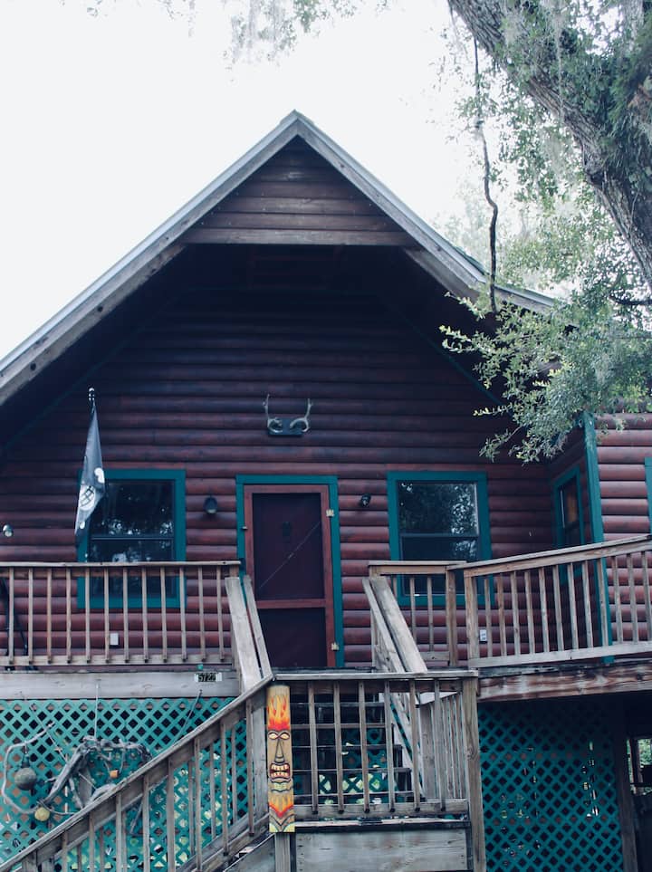 Pirates Cove Cabin | A Rustic River Escape - Arcadia, FL