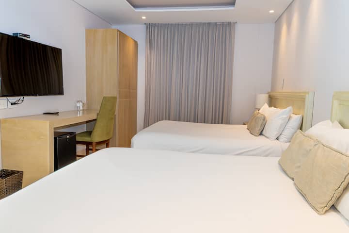 Hermosa Habitación En Hotel Con Piscina Y Jacuzzi - Santa Marta, Colombia