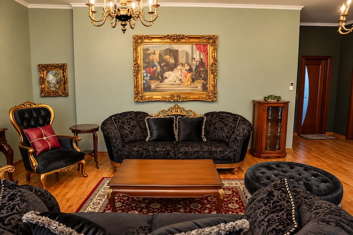 Villa Mela In The Heart Of Tirana - Tirana