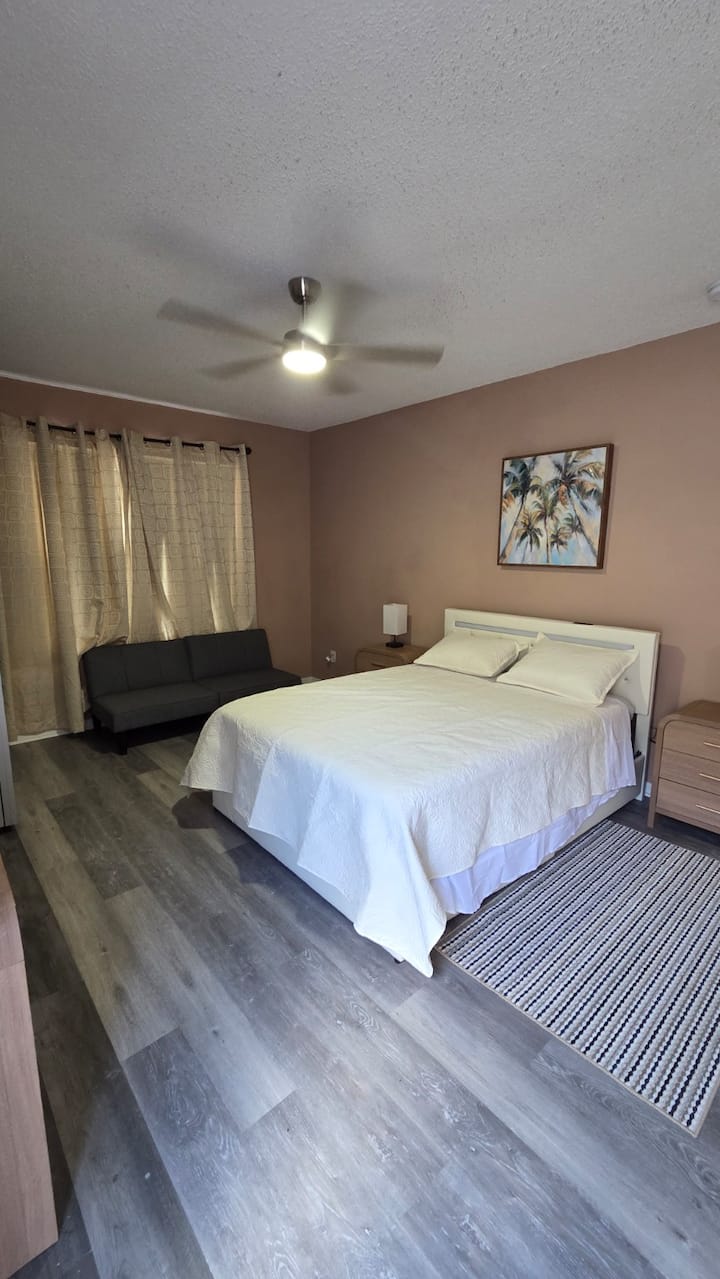 Guest Suite With Shared Pool & Patio - Davenport, FL