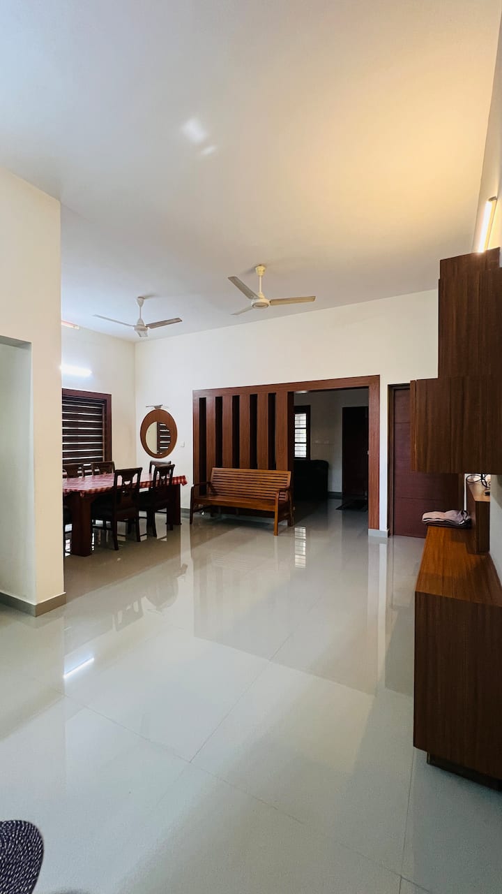 Budget Home Stay With 2 Bedrooms Kitchen - Kozhikode