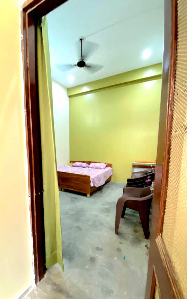 Home In Modipuram - メーラト