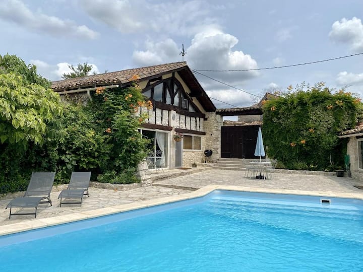 Le Gite - Chez Alex: Converted Stone Barn W/pool. - Monflanquin