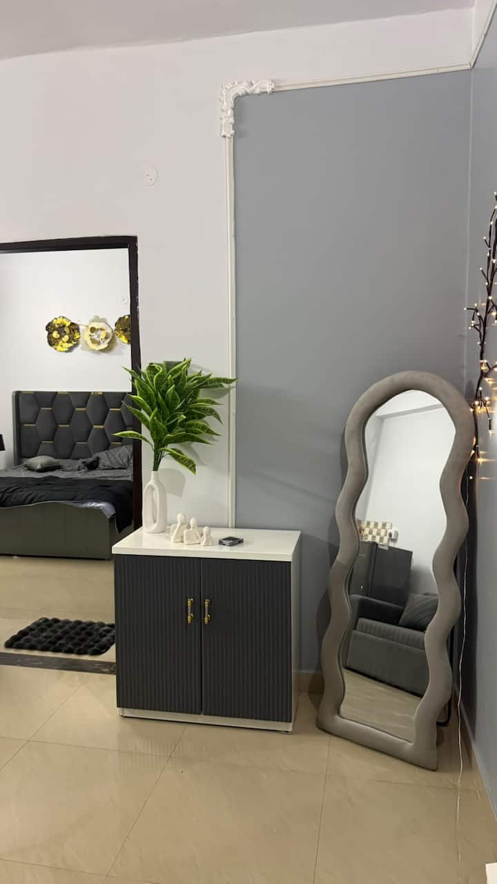 1rk | A Cozy Stay - Faridabad