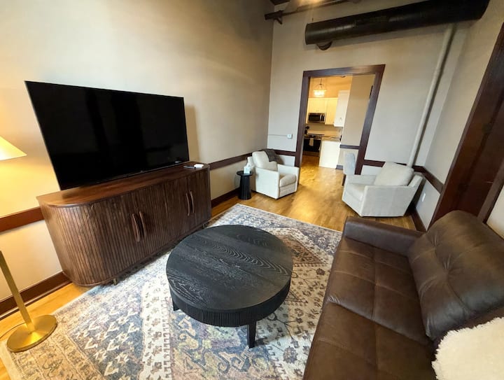 Loft Living In Downtown Anderson - Broadway Lake, SC