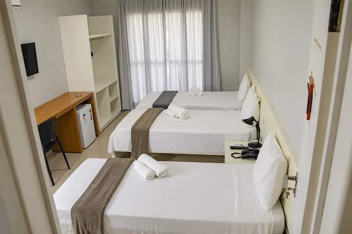 Hotel Rochedo Superior Com Varanda Triplo Solteiro - Penedo