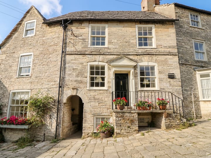 6 Church Hill - Swanage