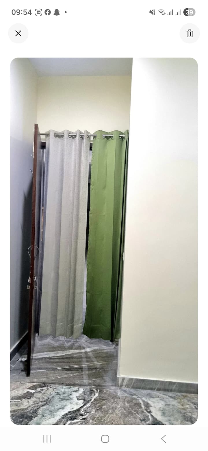 A Room For Family. - Meerut