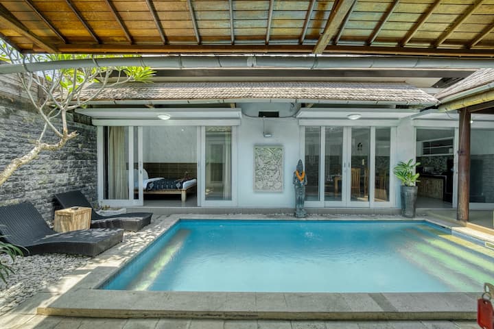 Naka Private Villa Seminyak - Seminyak