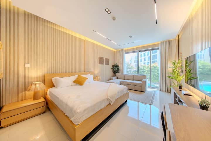 King's Studio | Poolview |Al Zahia Mall Steps Away - Sharjah