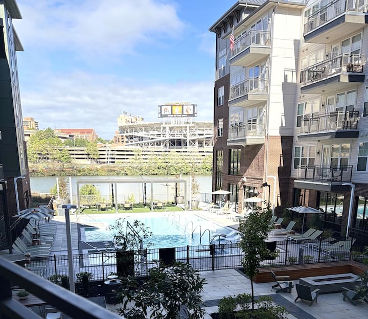 Your Ultimate Knoxville Game Day Stay! - ノックスビル, TN