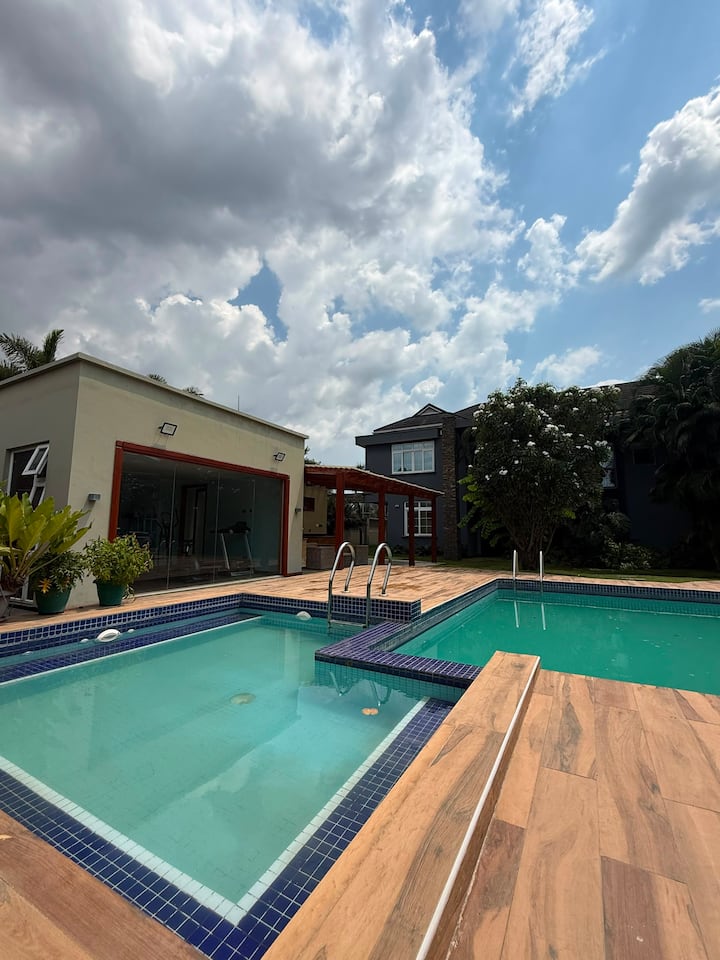 Luxury Haven Villa (House 2) - Tanzánia