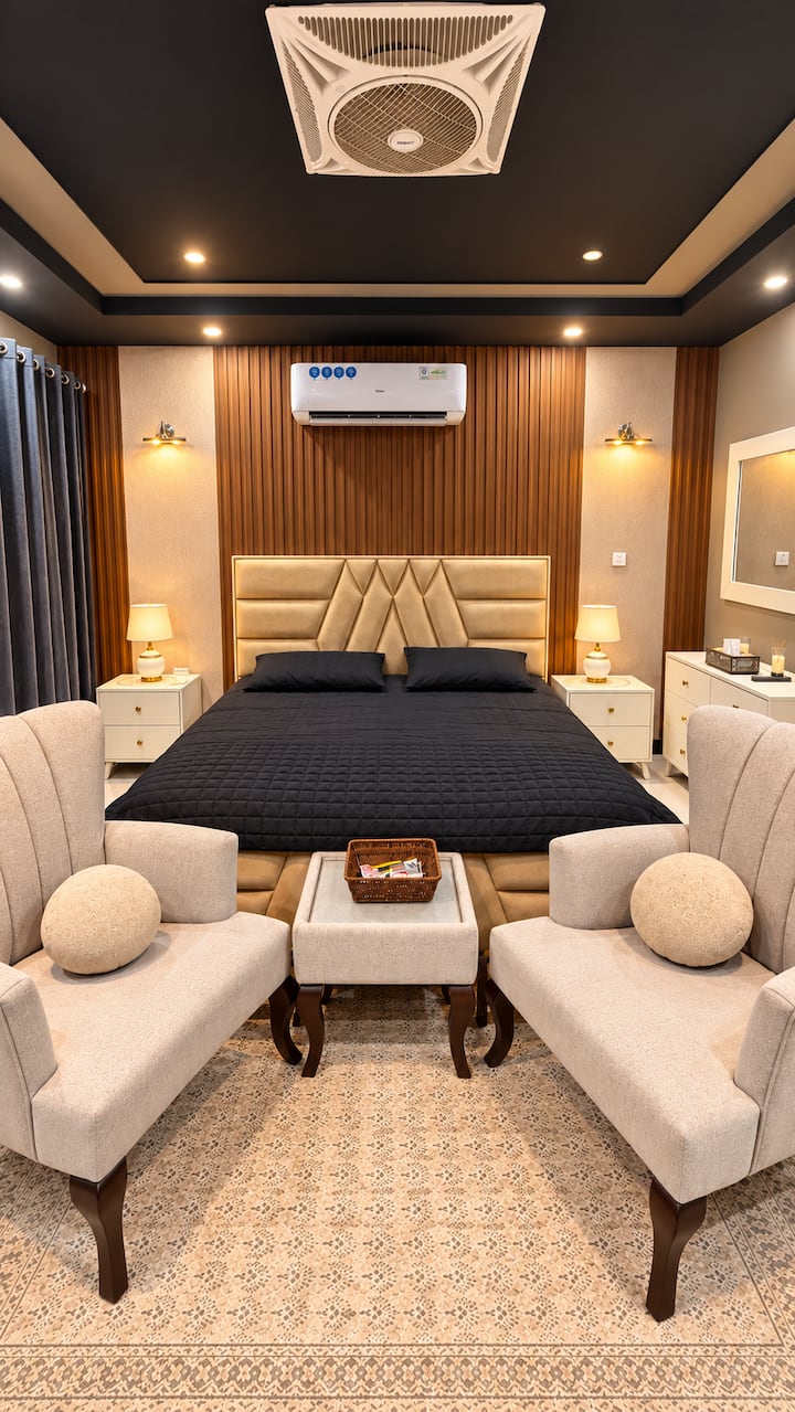 Cozy Luxe | Private Luxury Studio, Self Check-in - Pakistan