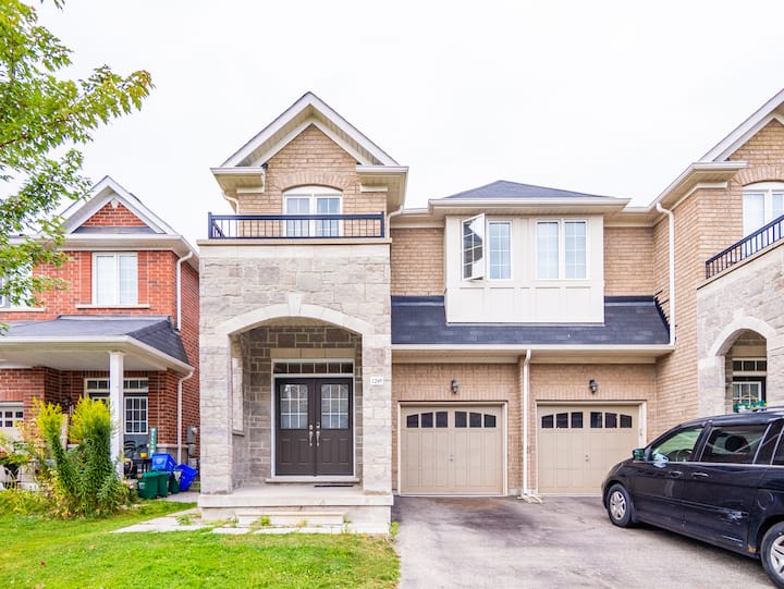 Luxury Private Home - Milton, Canadá