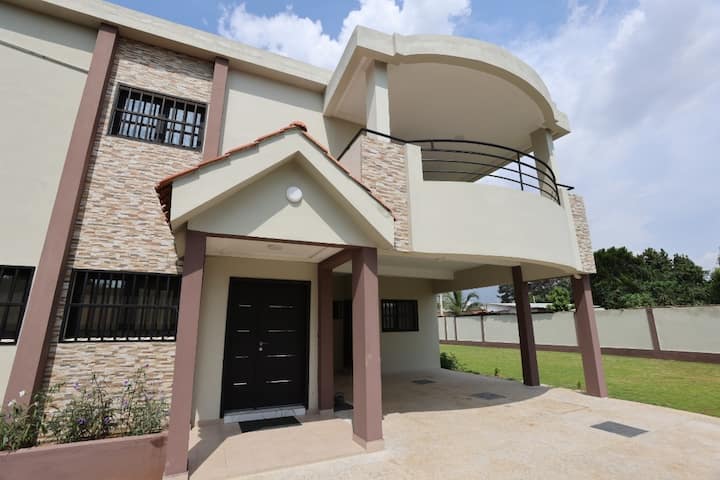 Villa De Standing Avec Piscine Privée - Togo