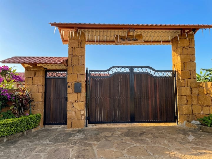 Cabaña Con Piscina Para Alojamiento - Barichara
