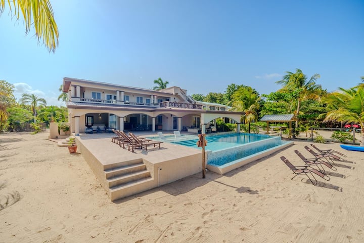 Salt Escape - 5 Bedroom Beachfront Villa - Belice