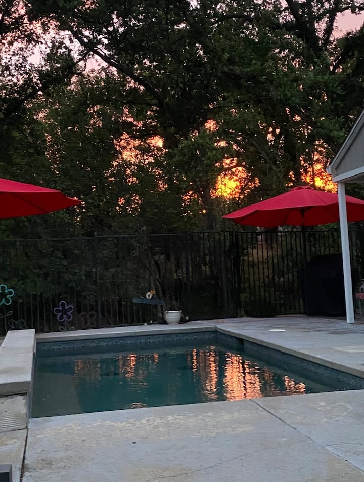 Wonderful Creekside Home In The Heart Of Rocklin - Rocklin, CA