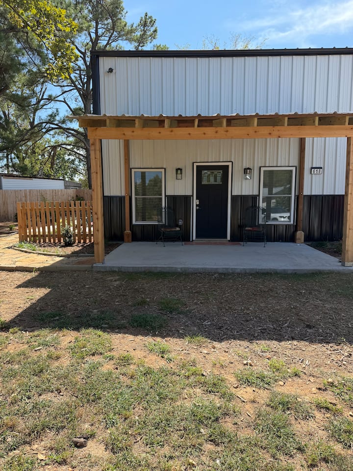 Mulberry Trailside Retreat - Rogers, AR
