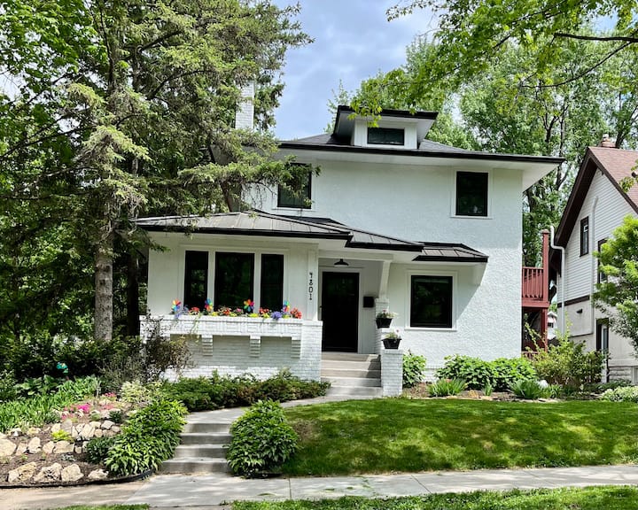 Lake Harriet Hideaway - Minneapolis, MN