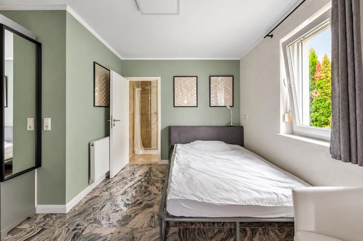 1-zimmer-apartment Mit Bad In Ruhiger Lage - Besigheim