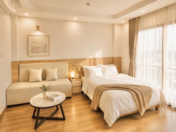 Elegant Spacious Studio W/kitchen, Balcony - China
