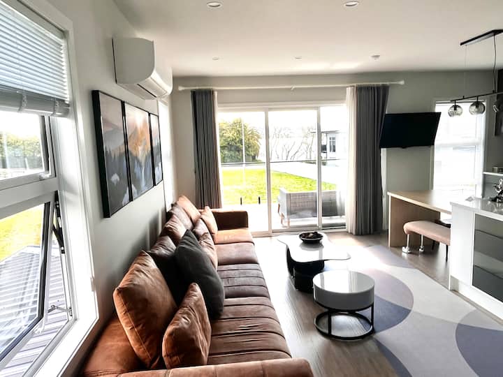 Lakeside Cozy Holiday House - Taupō