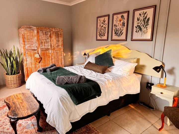 Wild Olive Guest House - Hartswater