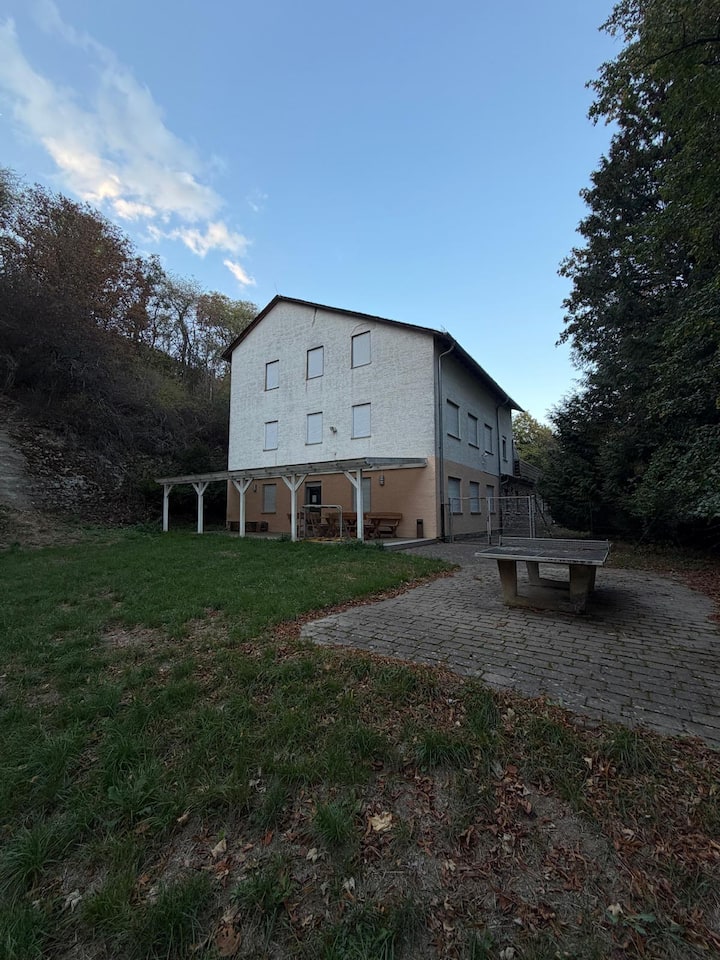 Grosses Gruppenhaus Im Grünen - Bad Schwalbach