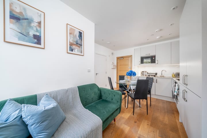 Stylish Feltham Studio Near Station & Shops 47 - Hounslow